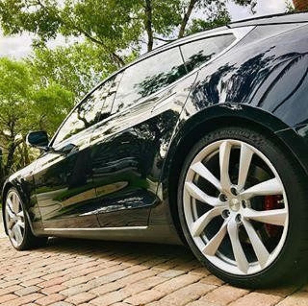 Tesla - 21'' Arachnidfelger - dekk og felger, nye ubrukte | FINN-torget