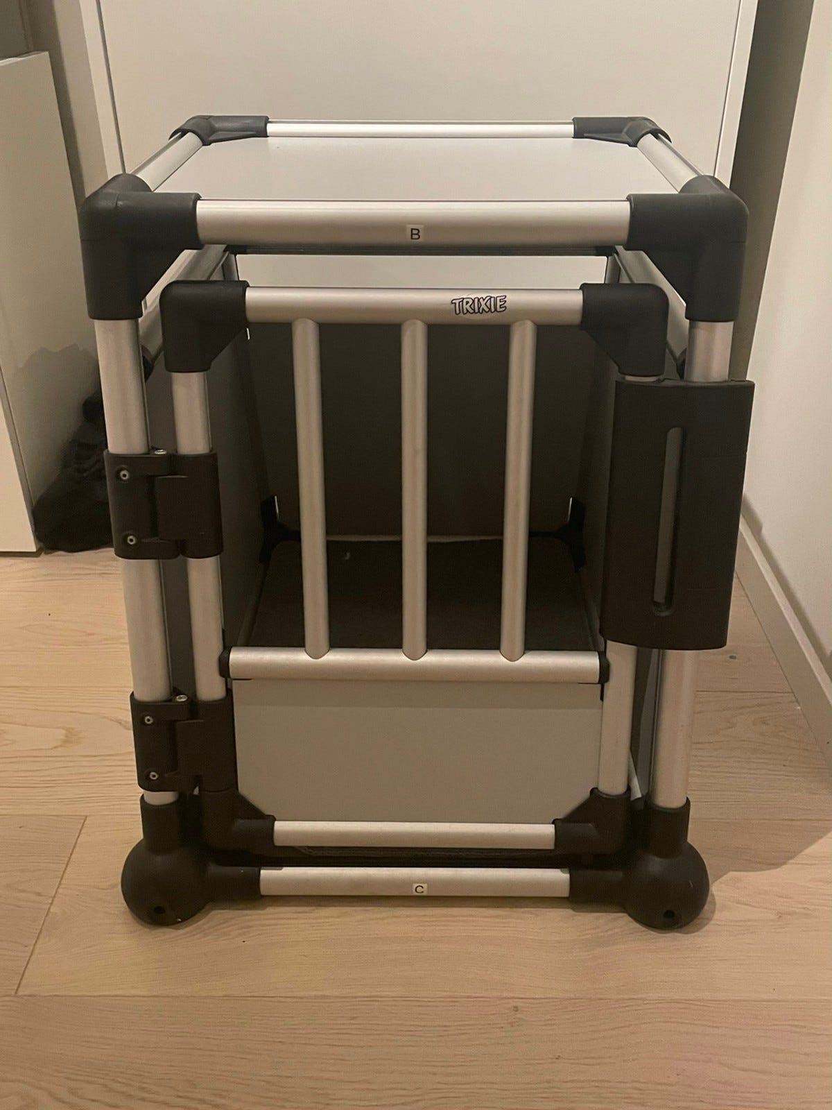 trixie hundebur small | FINN torget