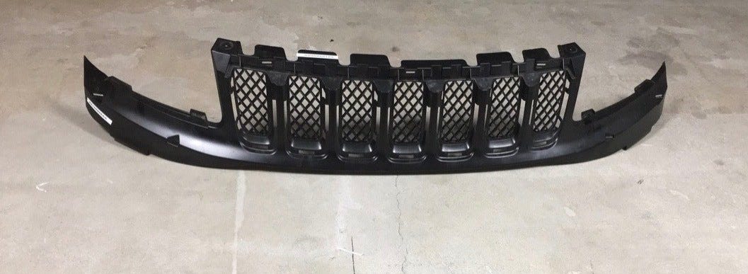 Grill Jeep Compass 2012- | FINN torget
