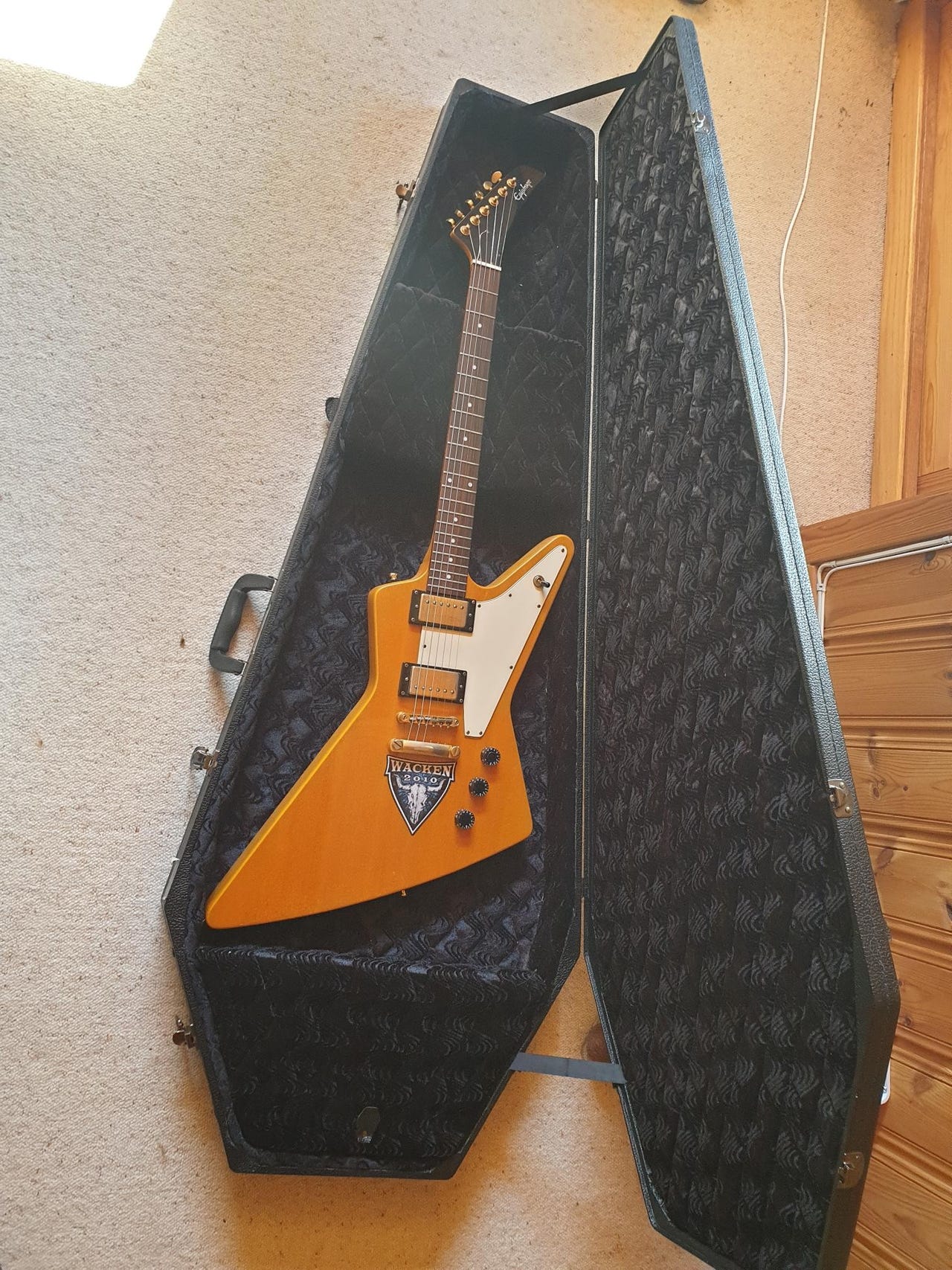 Epiphone Explorer med coffin case | FINN-torget