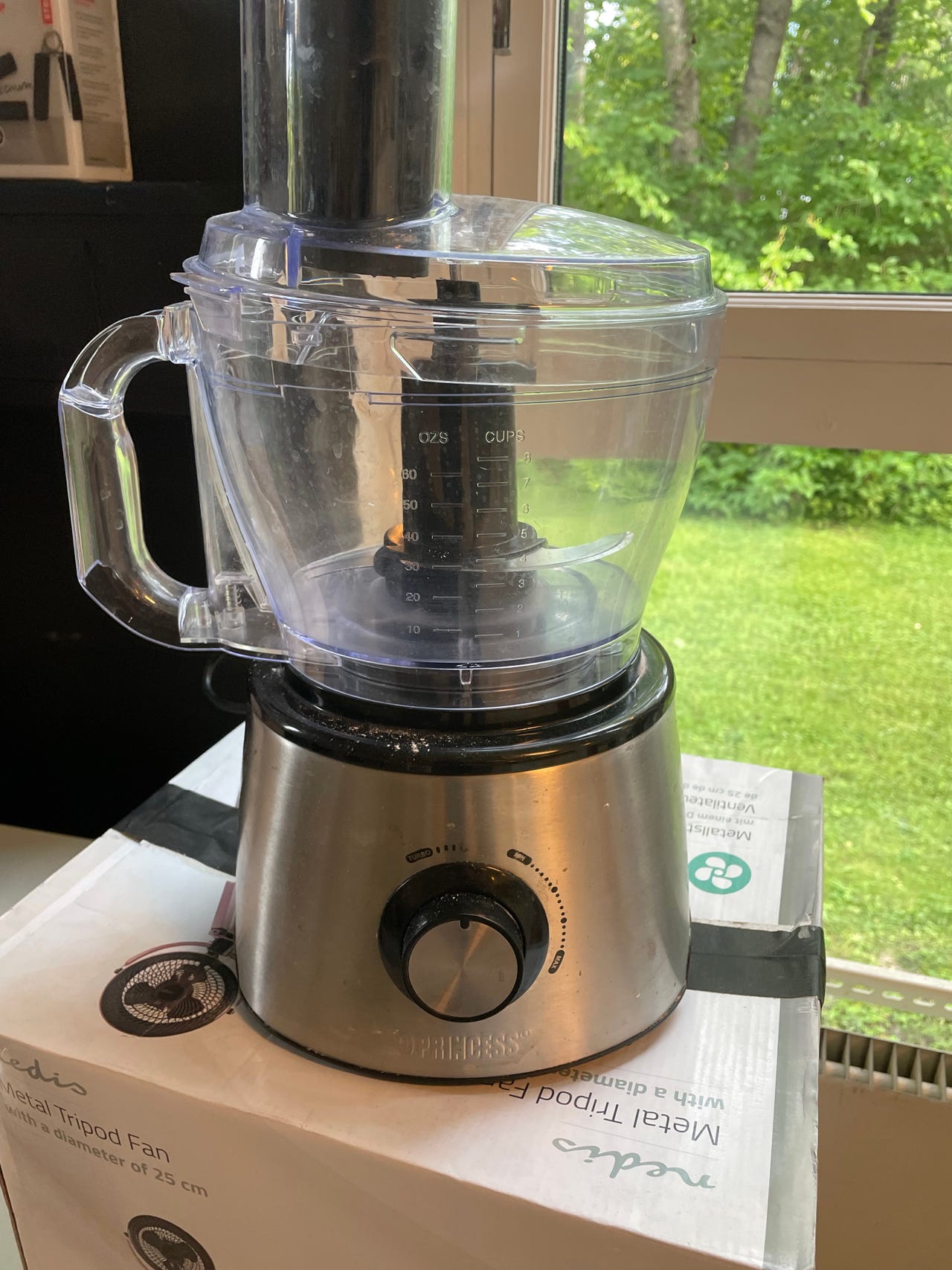 Princess kjøkkenmaskin med mye ekstrautstyr gis bort. | FINN torget