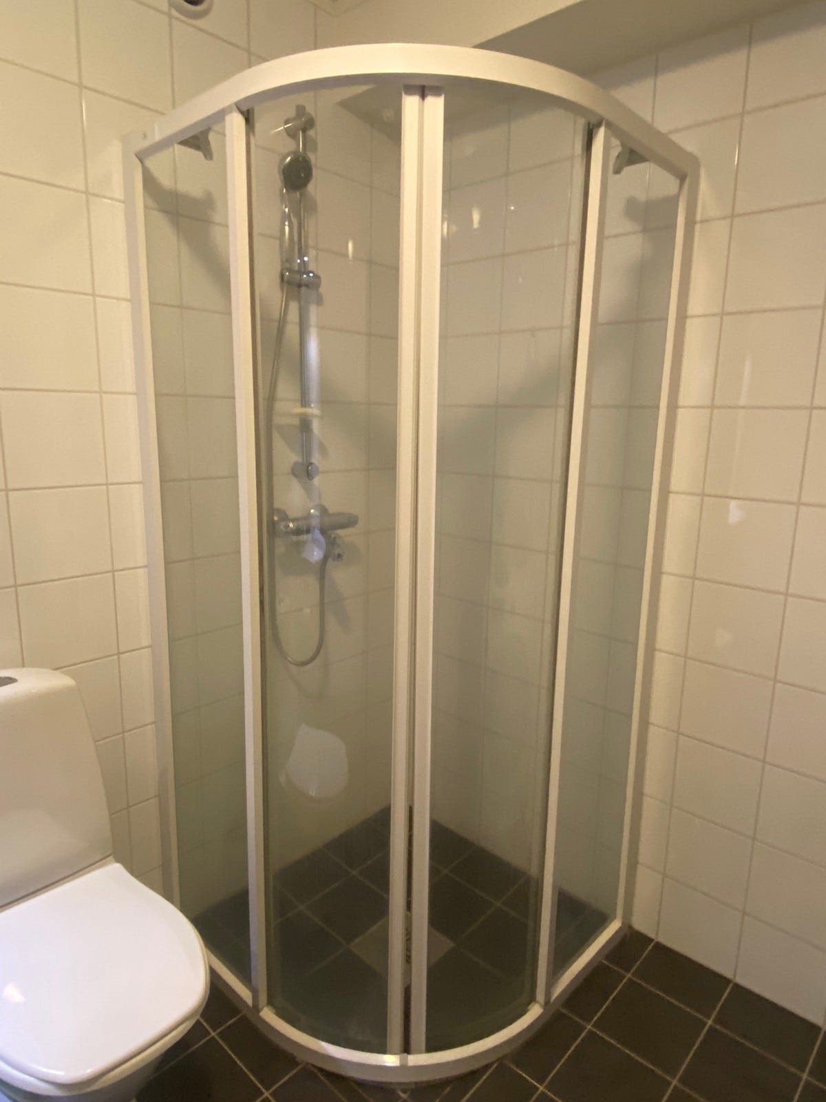 Rund Dusjvegg 90cm | FINN torget