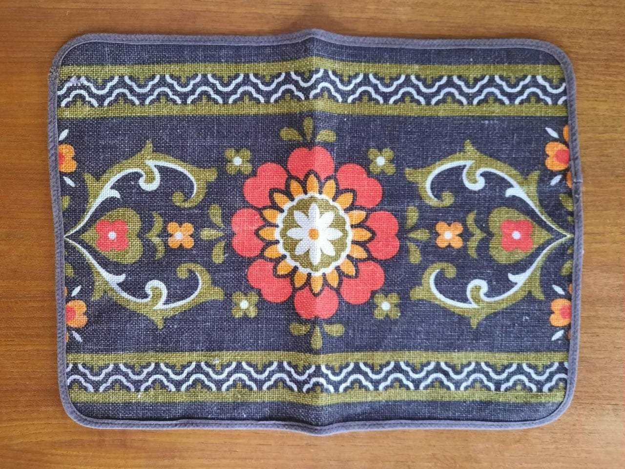 Retro Duk / Brikke i Jute - Sender gjerne - Se info i annonsen. | FINN ...