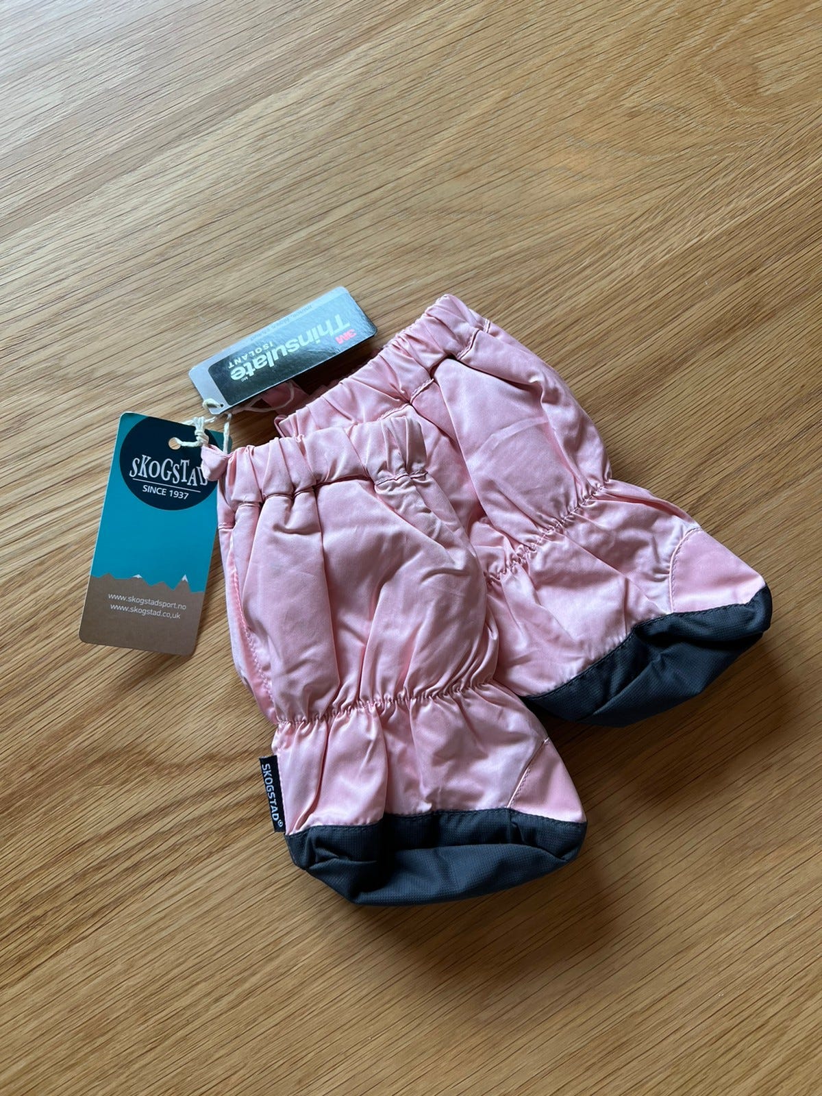 Skogstad - Fotposer | FINN torget