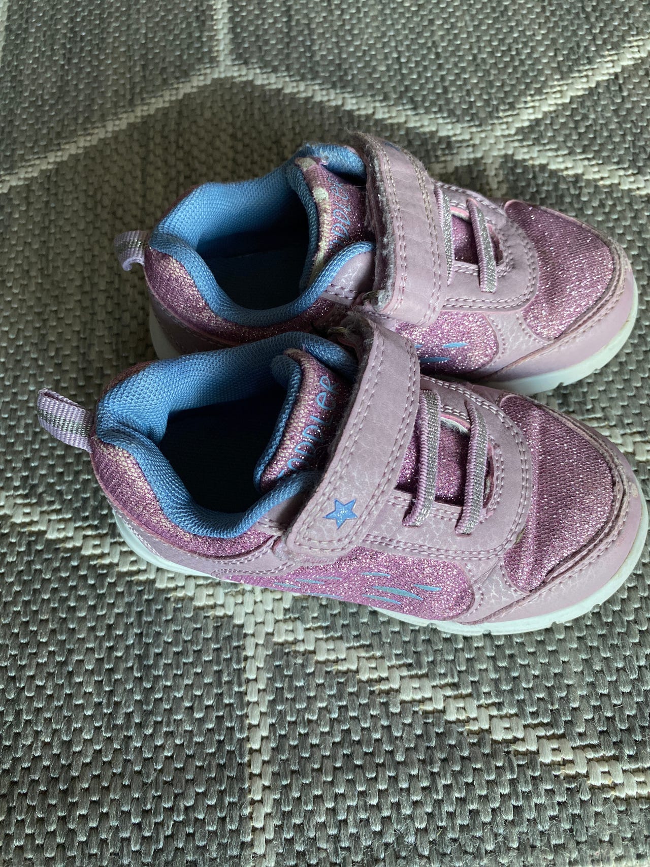 Toddler sko str 23, Timberland sko str 24 og Adidas str 24 | FINN.no