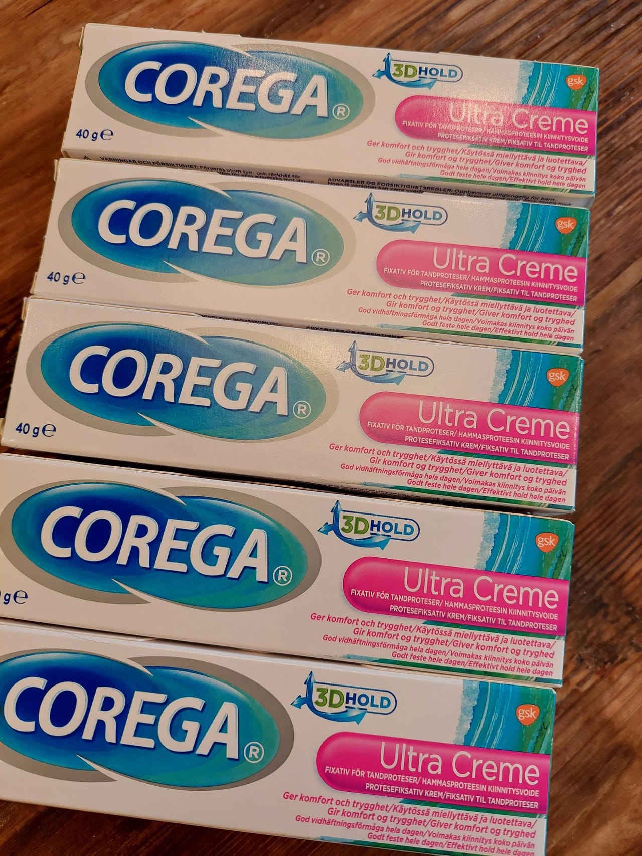 Corega tannprotese lim | FINN.no