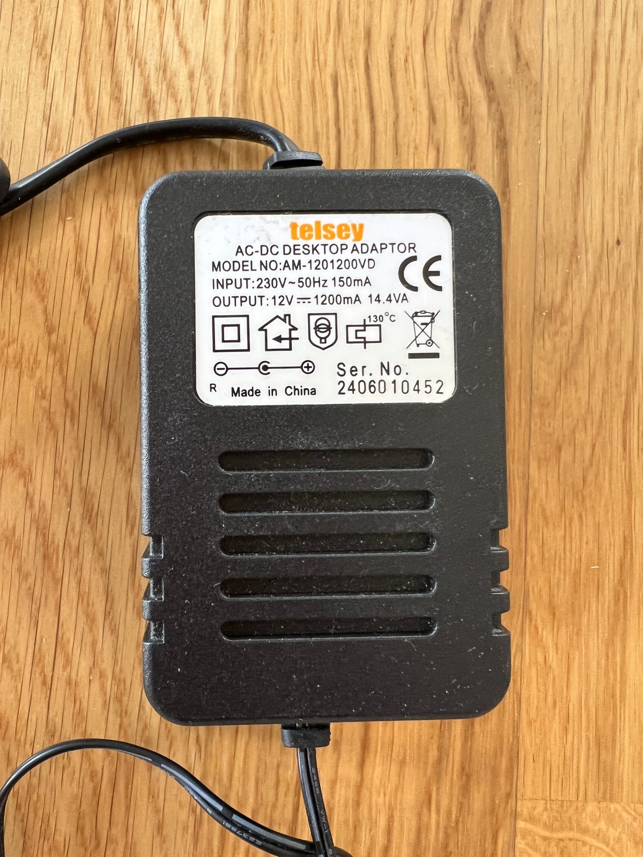 Pent brukt Telsey AC/DC desktop adapter AM-1201200VD selges 100,-kr ...