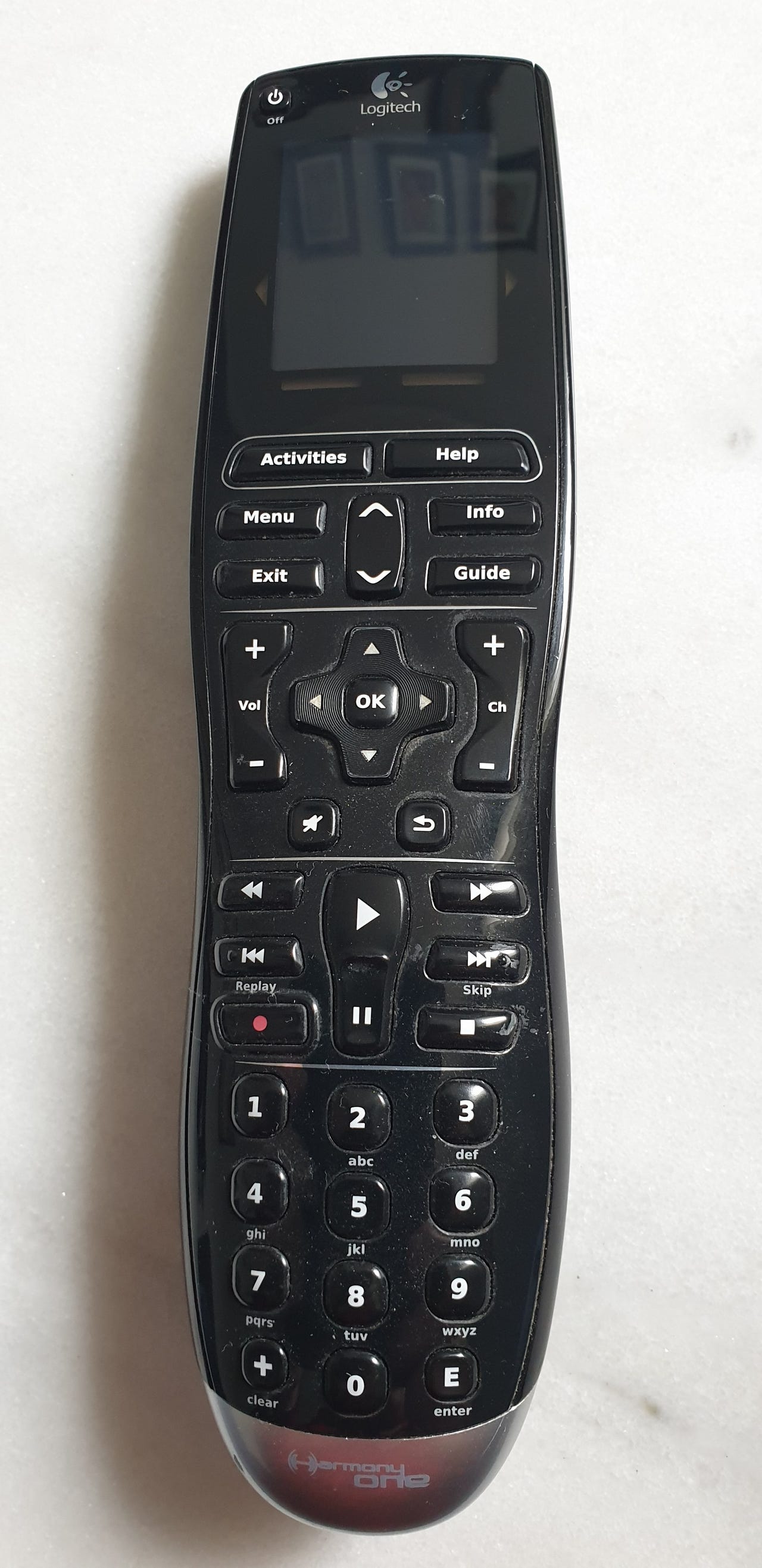 Logitech Harmony One universal fjernkontroll | FINN-torget