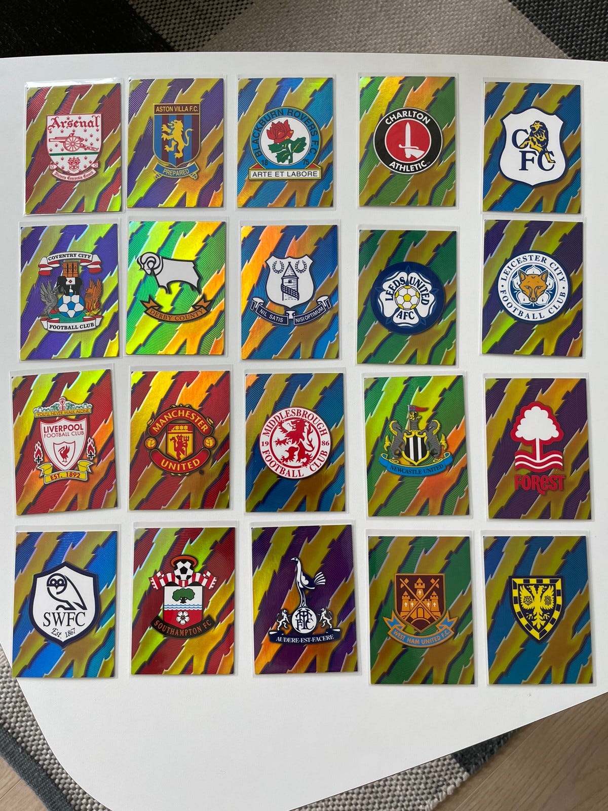 Merlin Premier Gold 99 - Premier League fotballkort - klubb emblem og basekort | FINN-torget