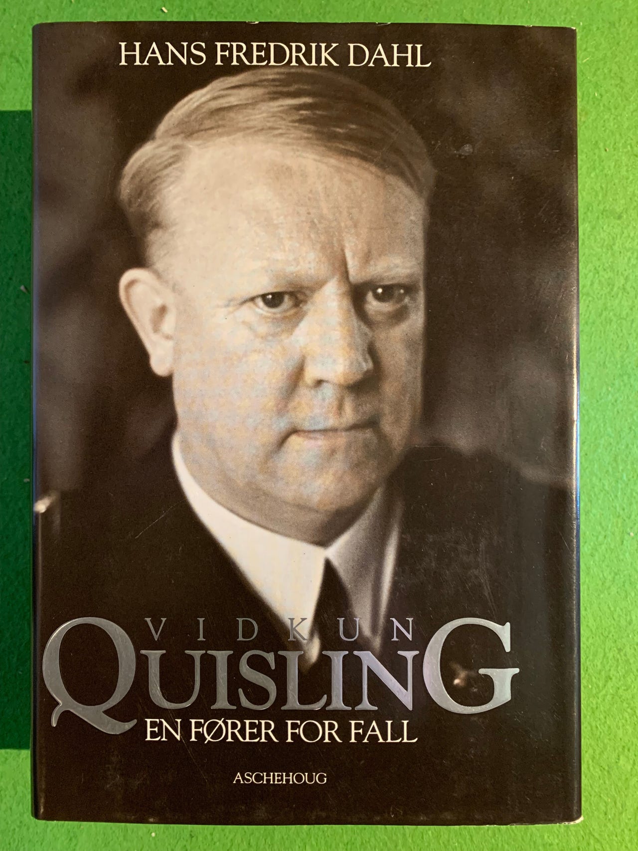 Vidkun Quisling - En fører blir til + En fører for fall | FINN-torget