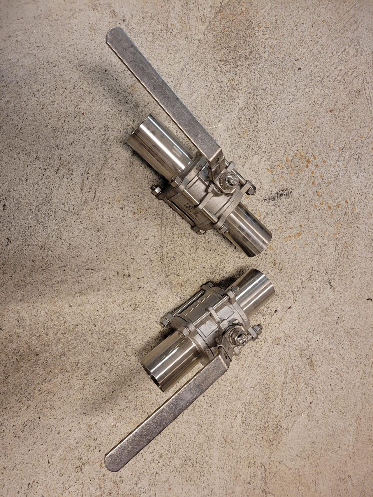 Syrefaste kuleventiler | FINN-torget