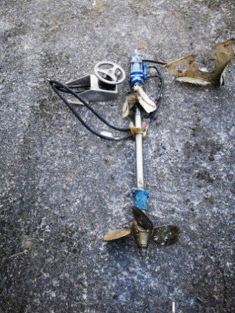 Vribart propellanlegg, propell, hydraulisk omstyring. Kom gjerne med ...