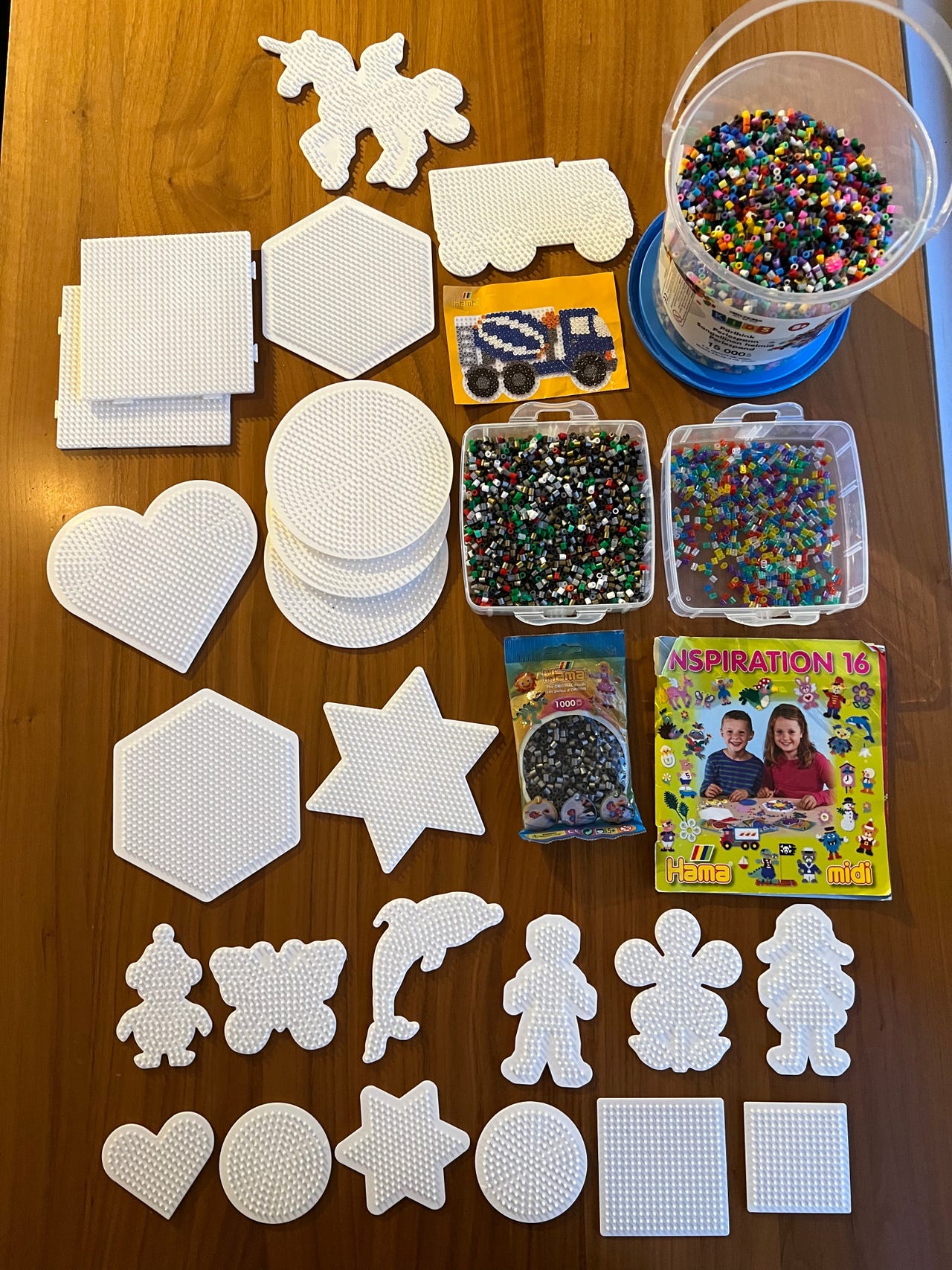 Diverse perle og perlebrett | FINN.no