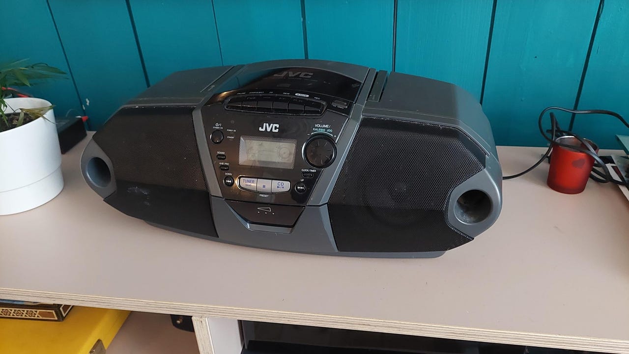 JVC RC-QN2 bærbar CD/kassett/radio | FINN torget
