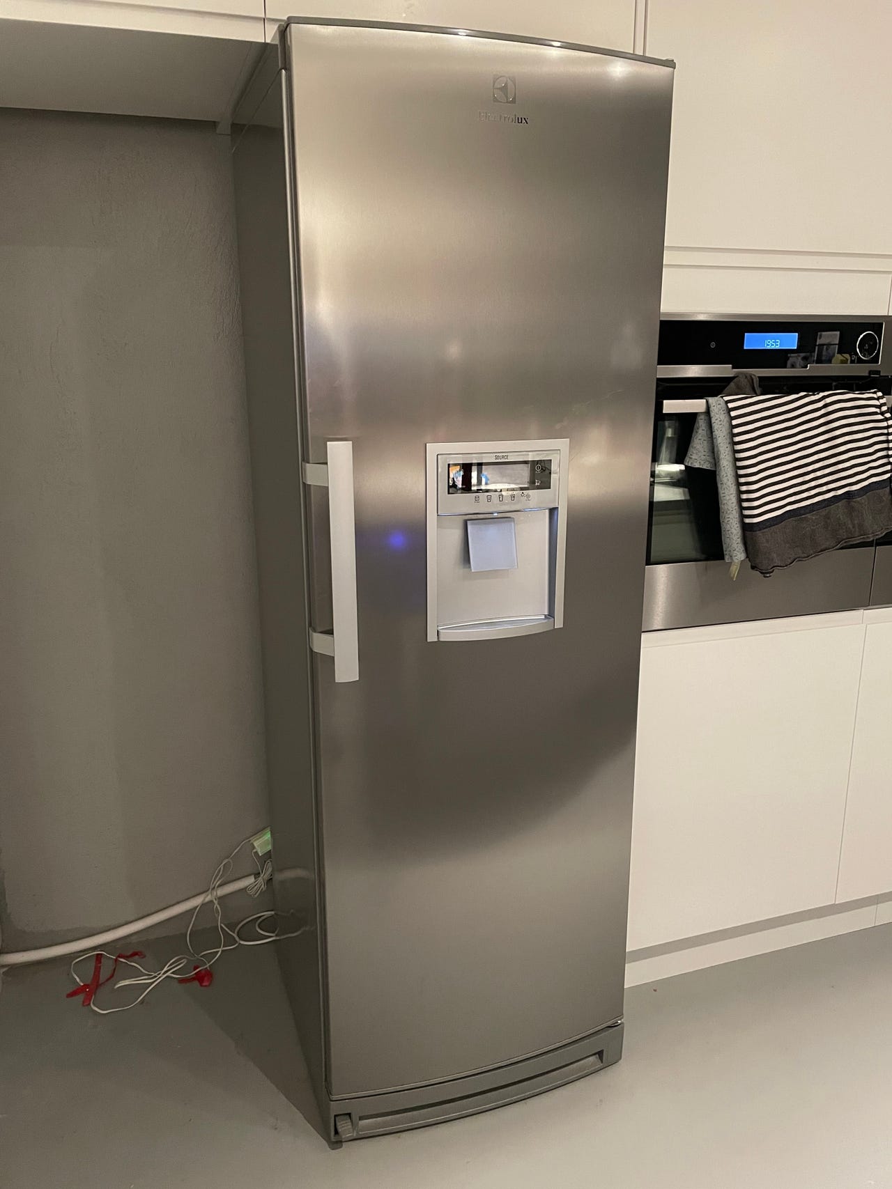 Kjøleskap fra Electrolux med integrert «sodastream» | FINN-torget