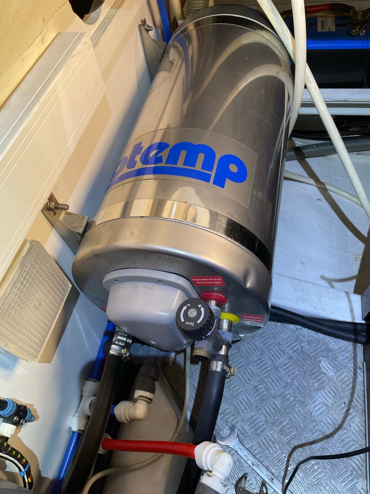 Isotemp 20l Slim varmtvannsbereder | FINN torget