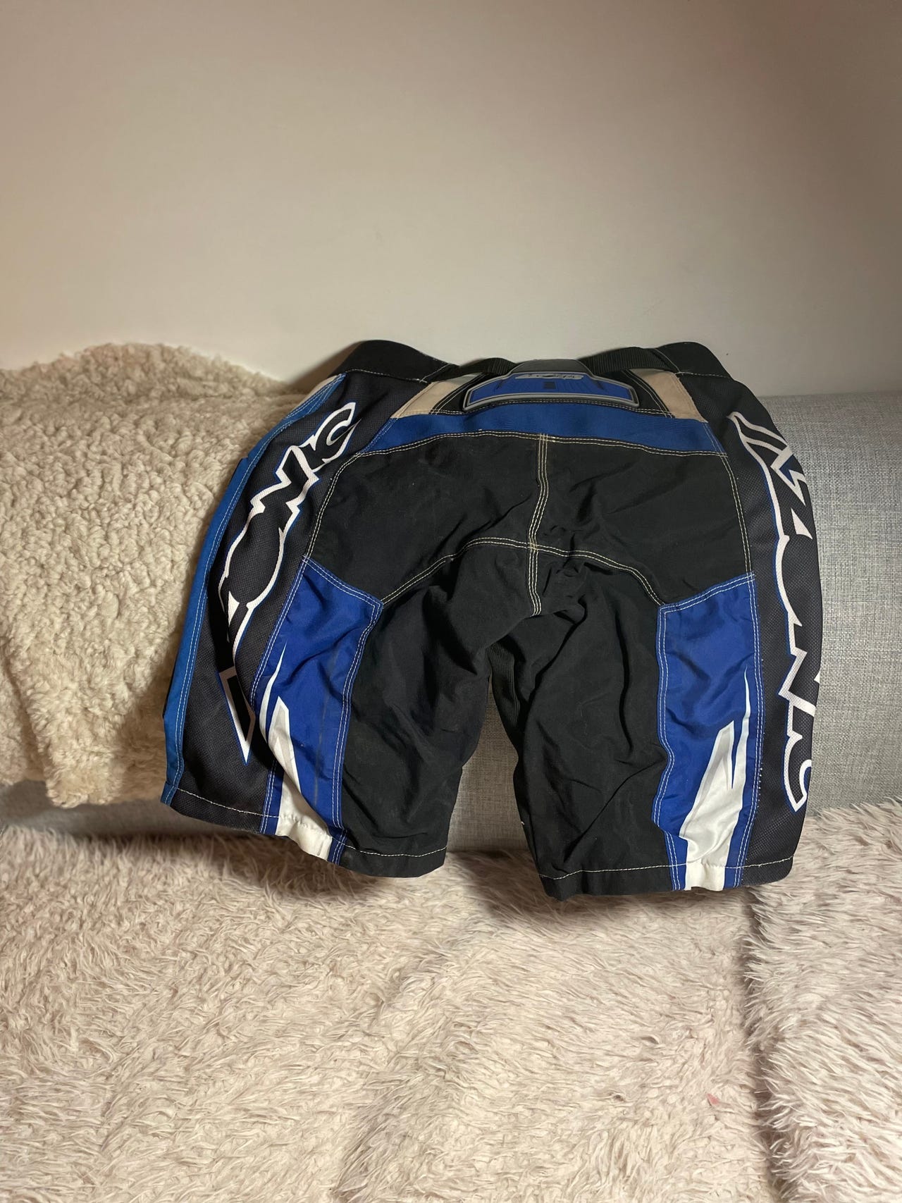 Sykkelsport - downhill -Azonic mtb shorts | FINN torget