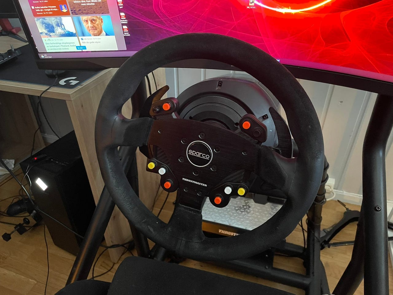 Thrustmaster t-gt, Th8a shifter, sparco R383,adapter std ratt | FINN-torget
