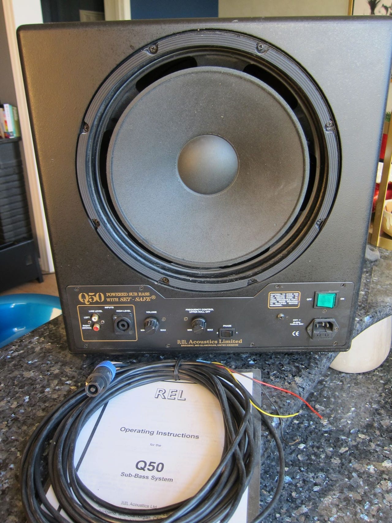 REL Acoustics Limited Q50 Powered Sub Bass | FINN torget