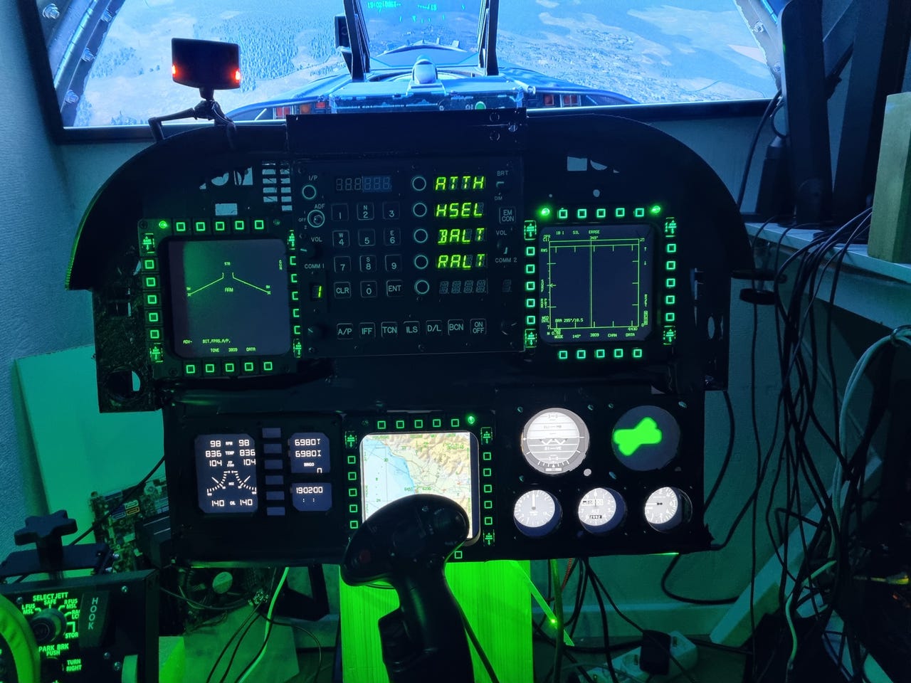 F-18C UFC TekCreations.og Thrustmaster Cougar MFD x3 | FINN-torget