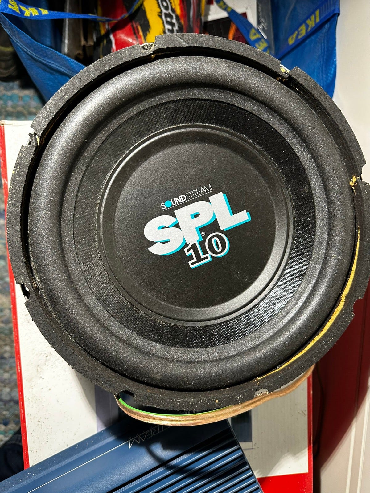 Sub 10 tommer og forsterker | FINN torget