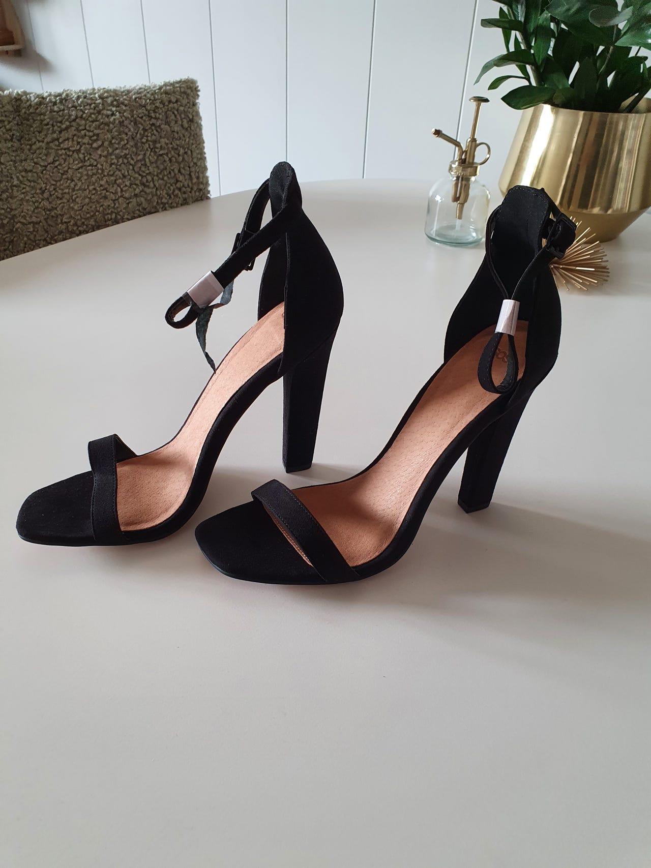 Sko fra Asos, str 39 (UK 7), sorte, høy hel | FINN torget