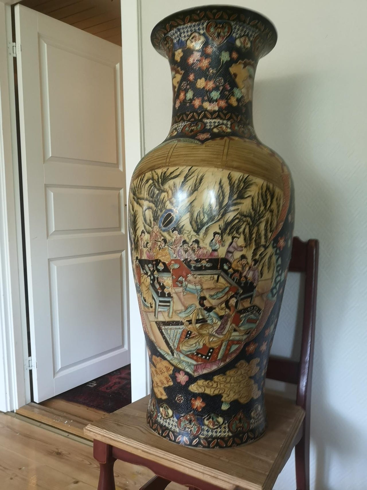 Stor kinesisk vase | FINN-torget