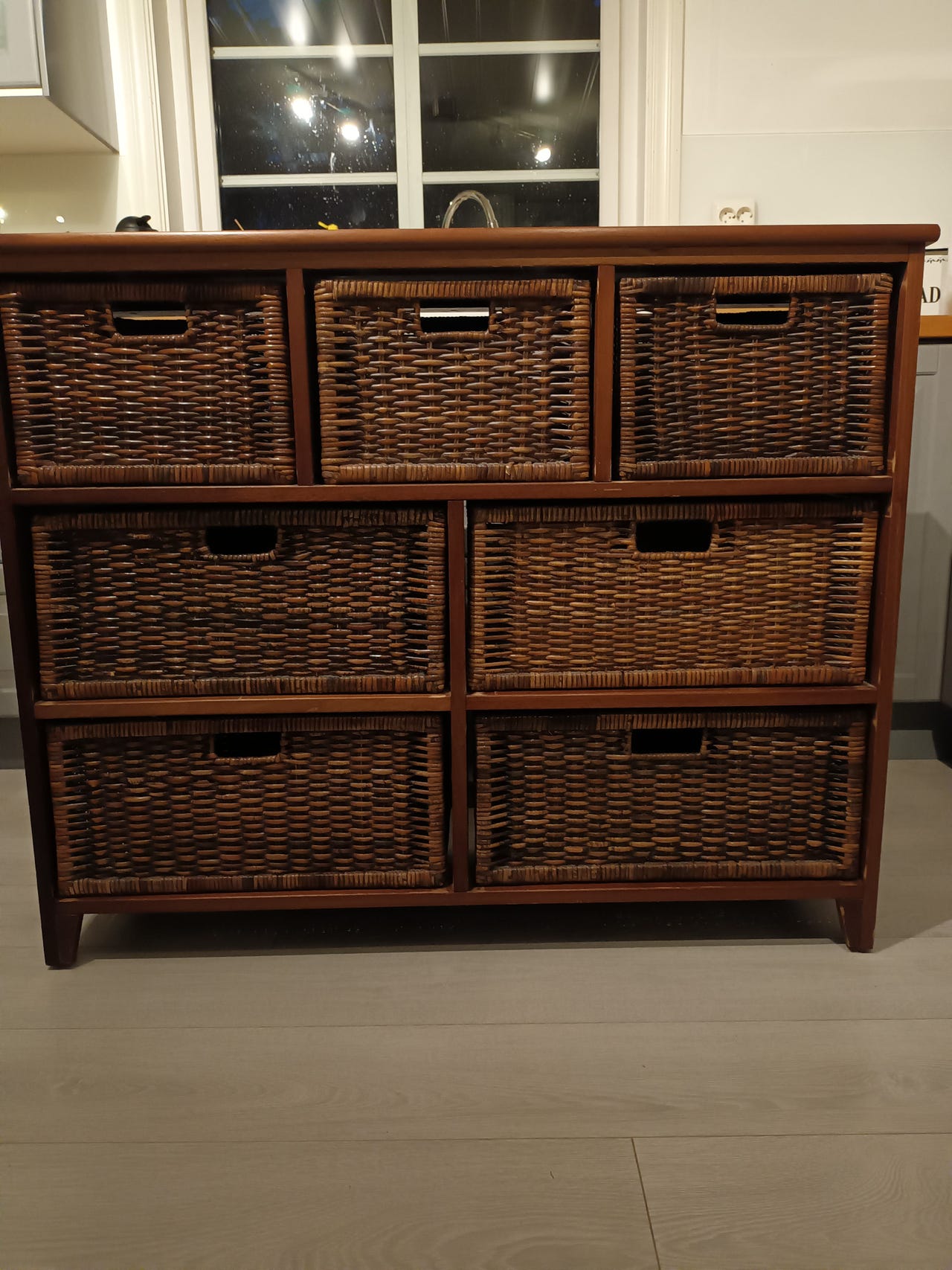 Kommode i rotting | FINN torget