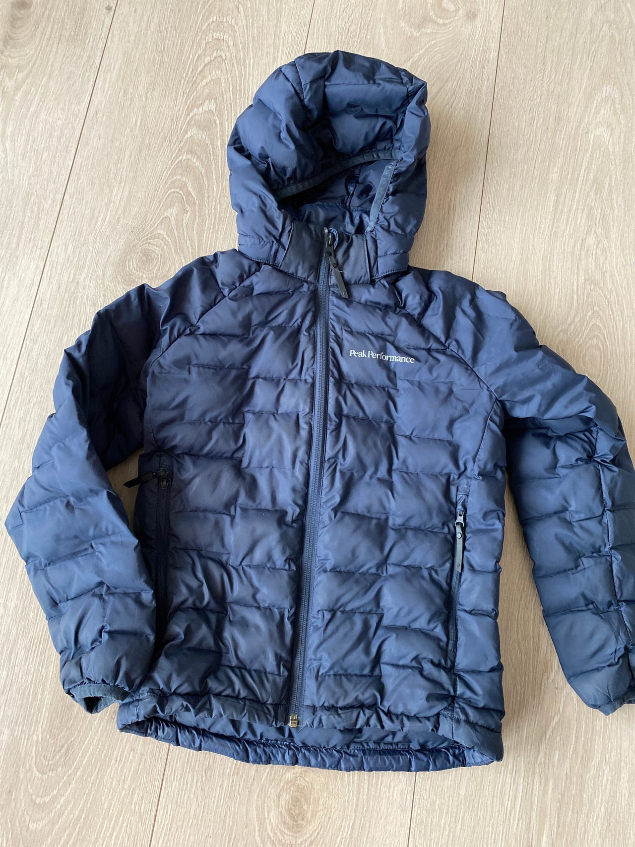 Peak performance tynn boblejakke str 130 | FINN-torget