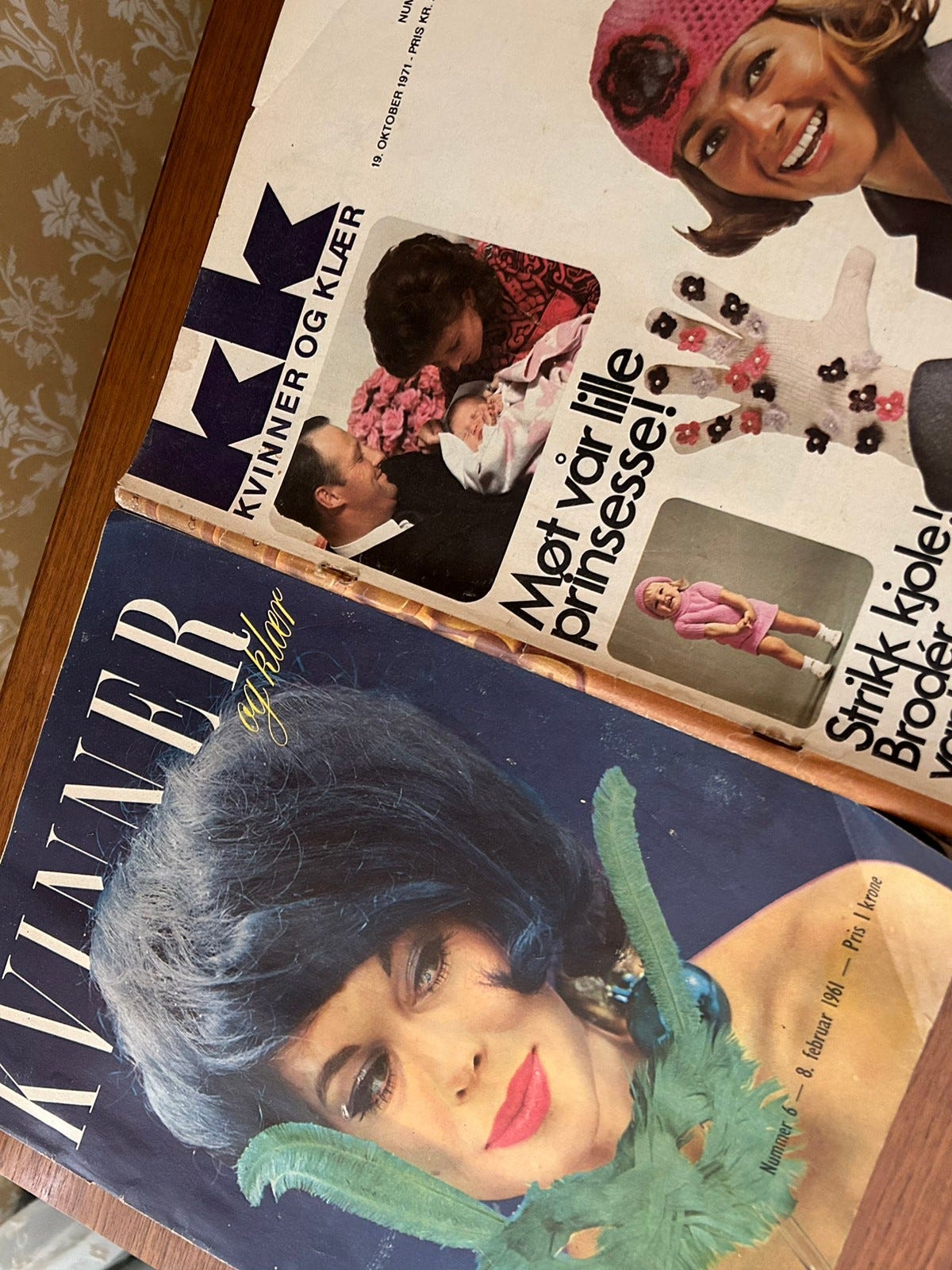 Gamle ukeblader, Kvinner og klær. Sender m/Posten:) | FINN-torget