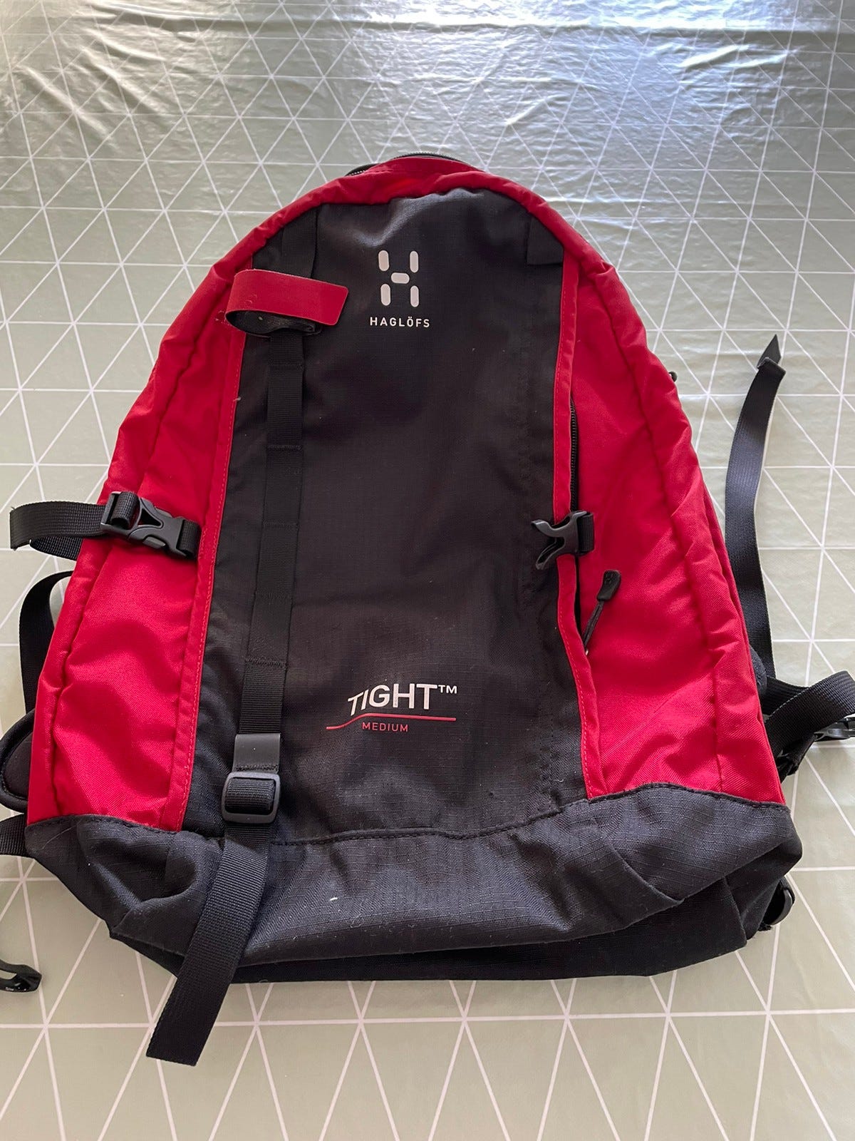 HAGLÖFS TIGHT sekk str Medium | FINN torget