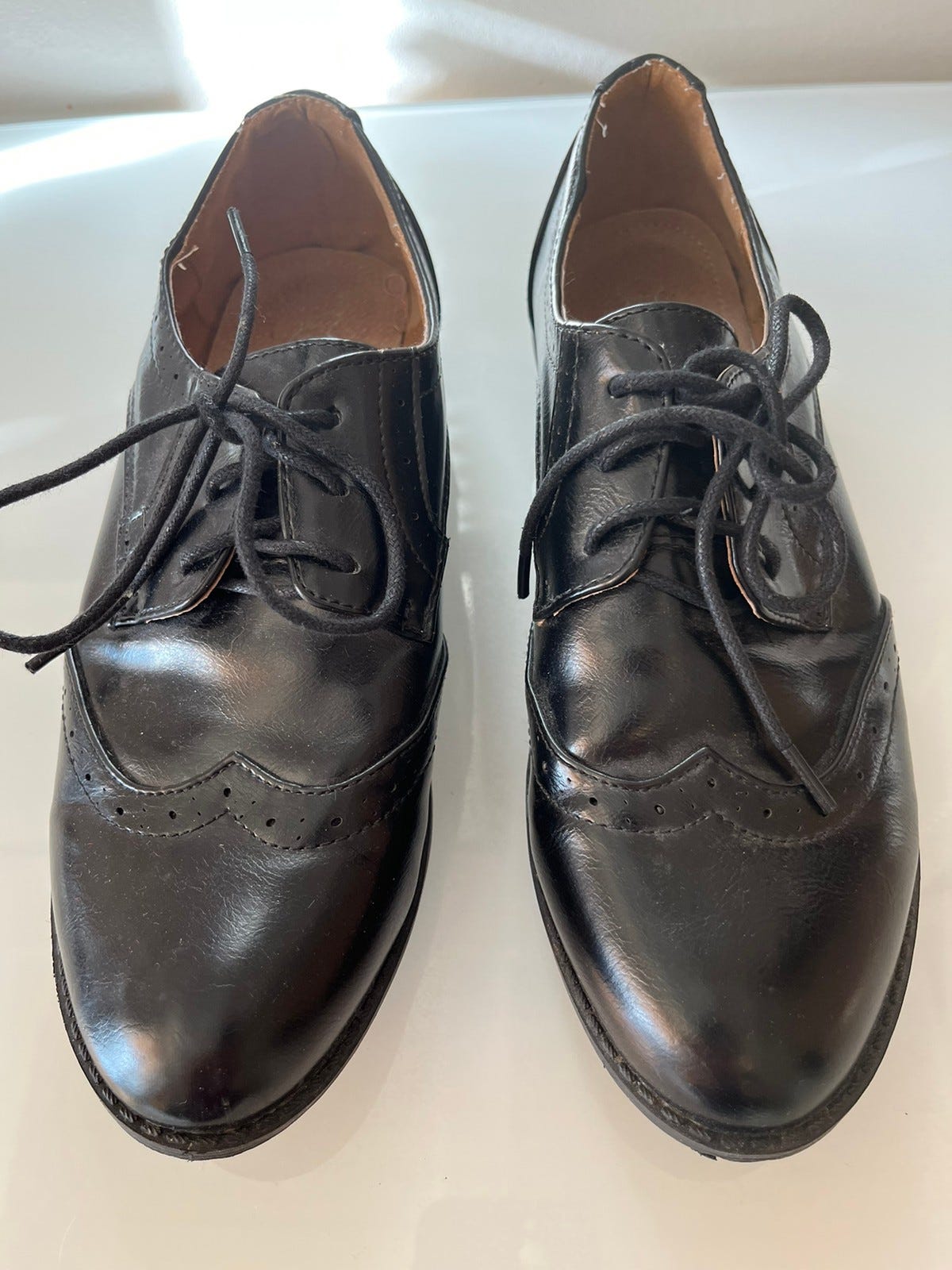 Sko- syntetisk materiale | FINN torget