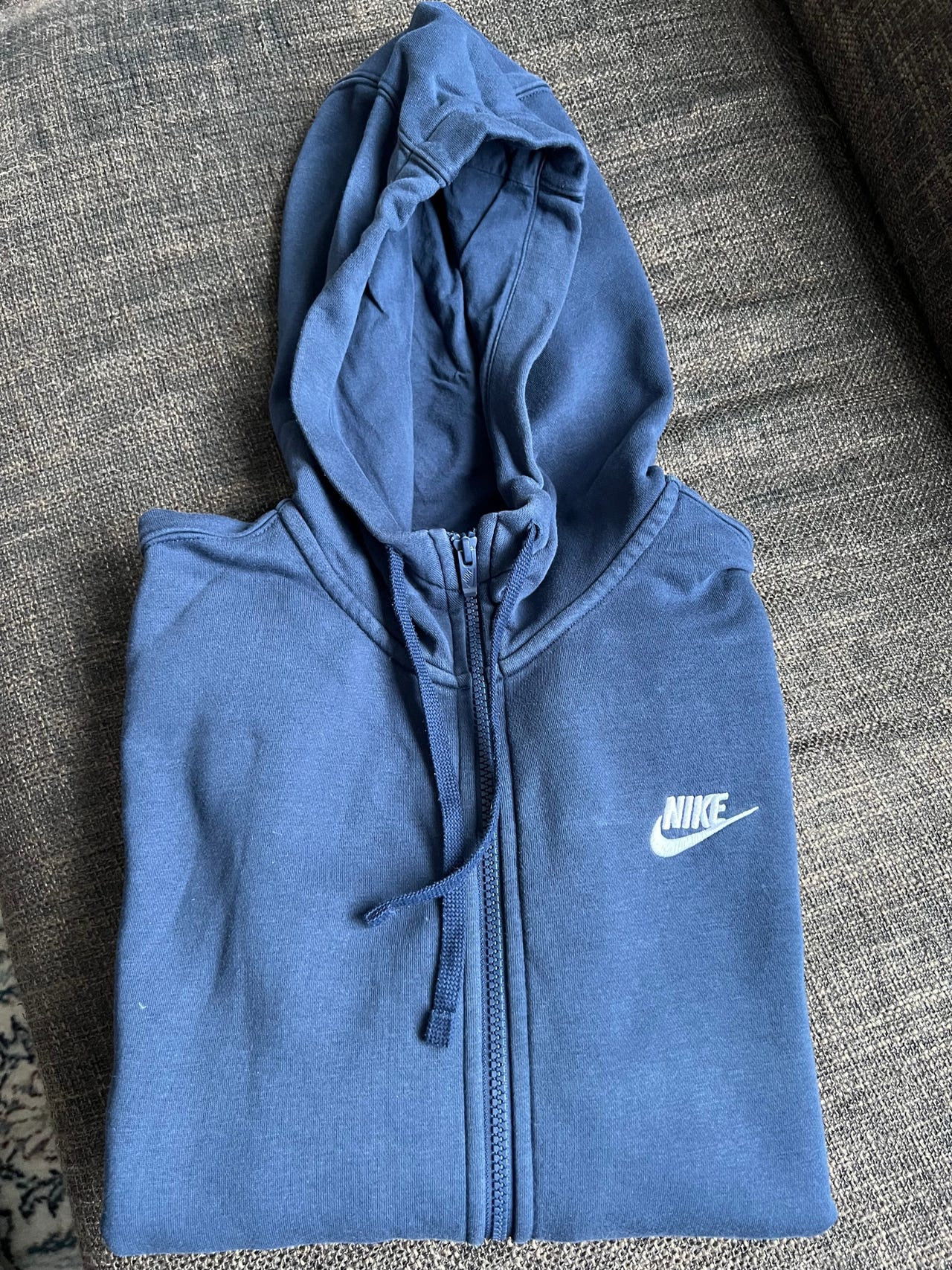 Nike navy hettegenser i str S | FINN-torget