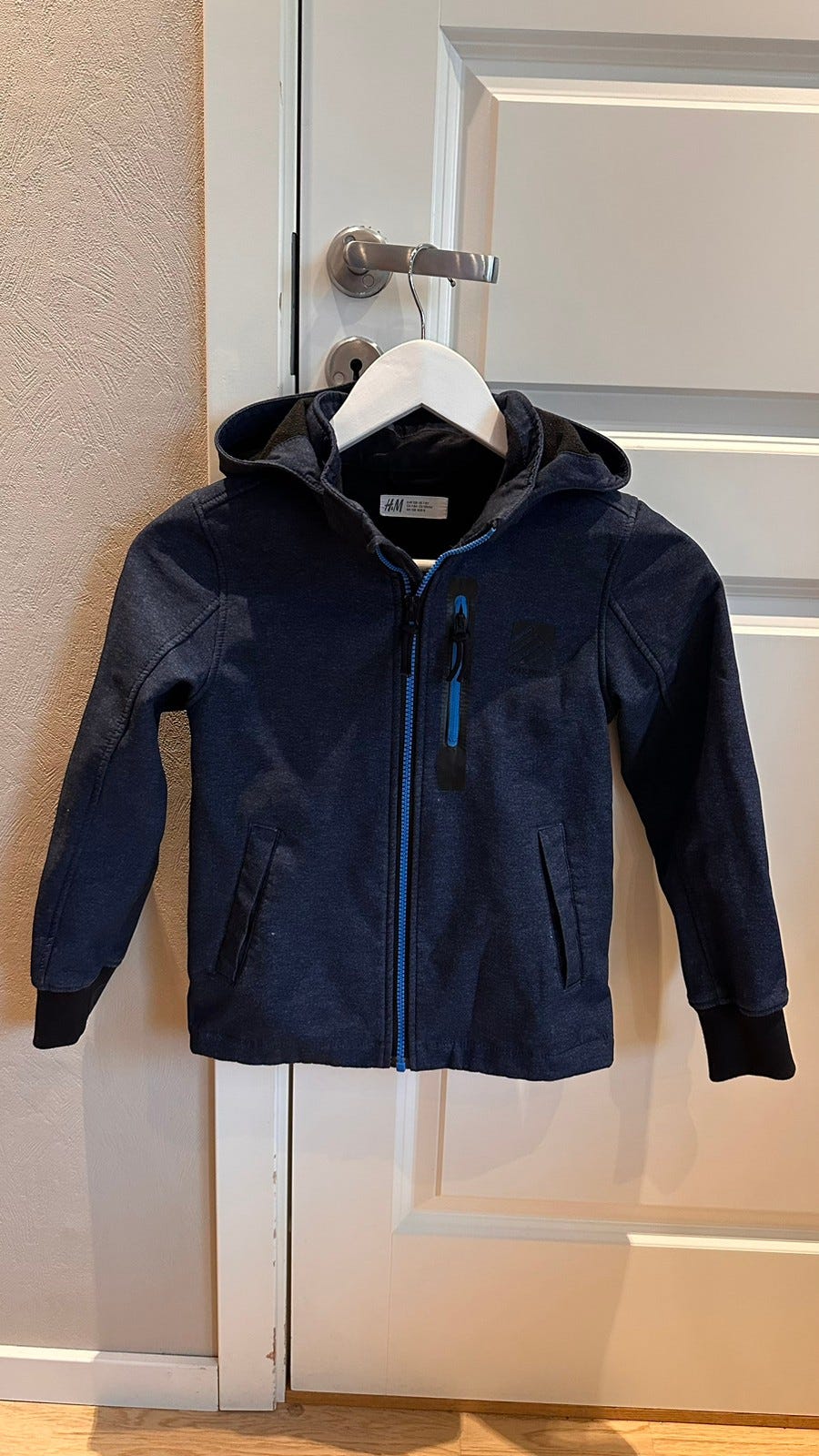 H&M softshelljakke str 128 | FINN torget