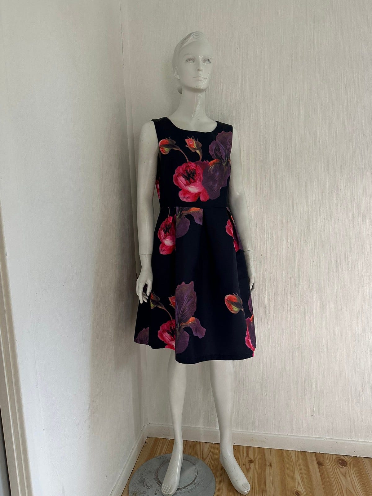 Smashed Lemons, str M, inkl frakt | FINN-torget