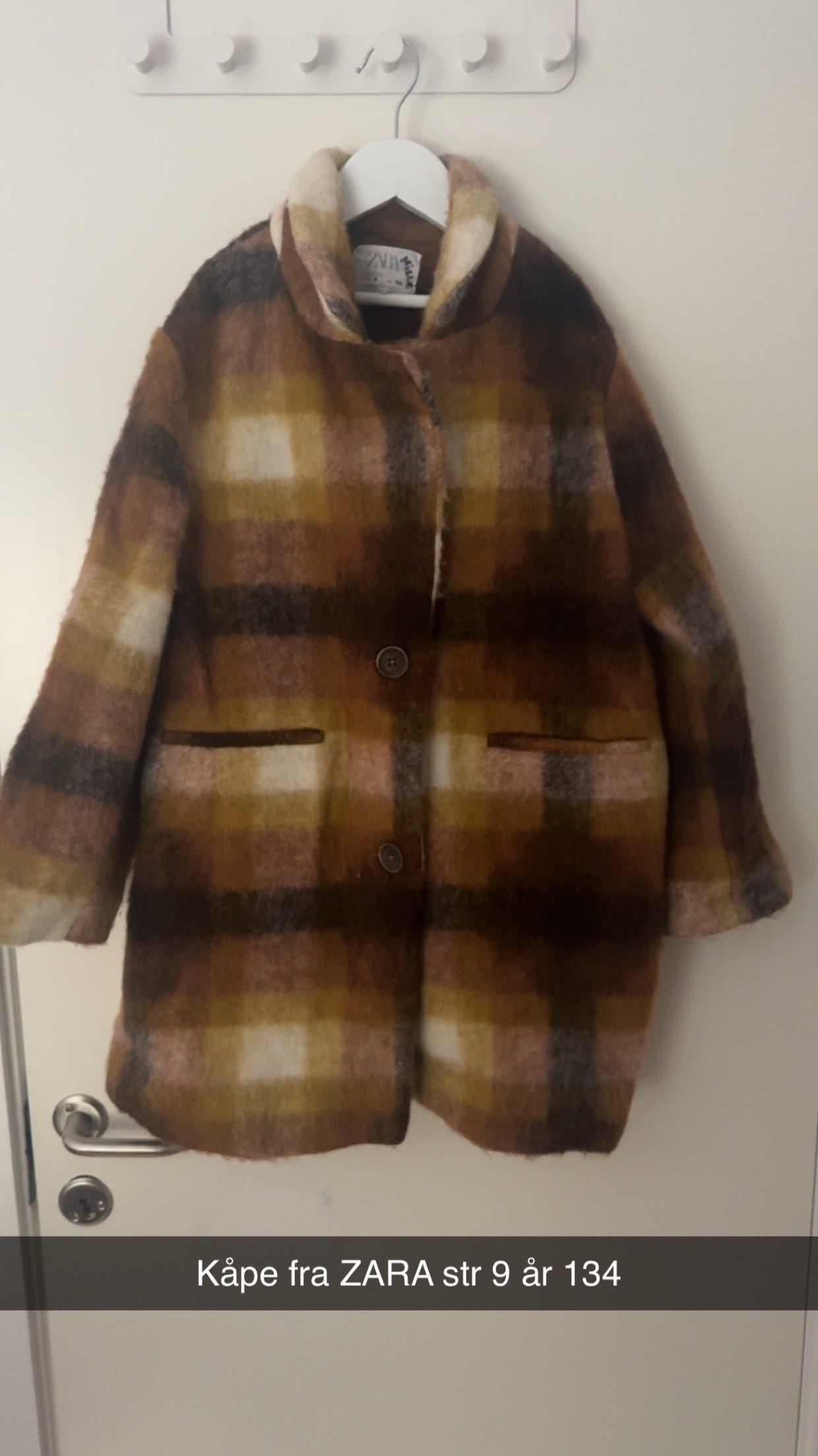Kåpe fra Zara str 134 (9år) | FINN-torget
