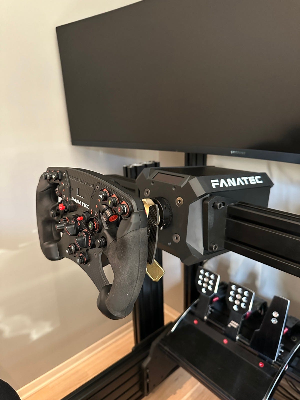 Fanatec DD1, Komplett rigg. Wheel base DD1, ClubSport ratt og pedaler ...