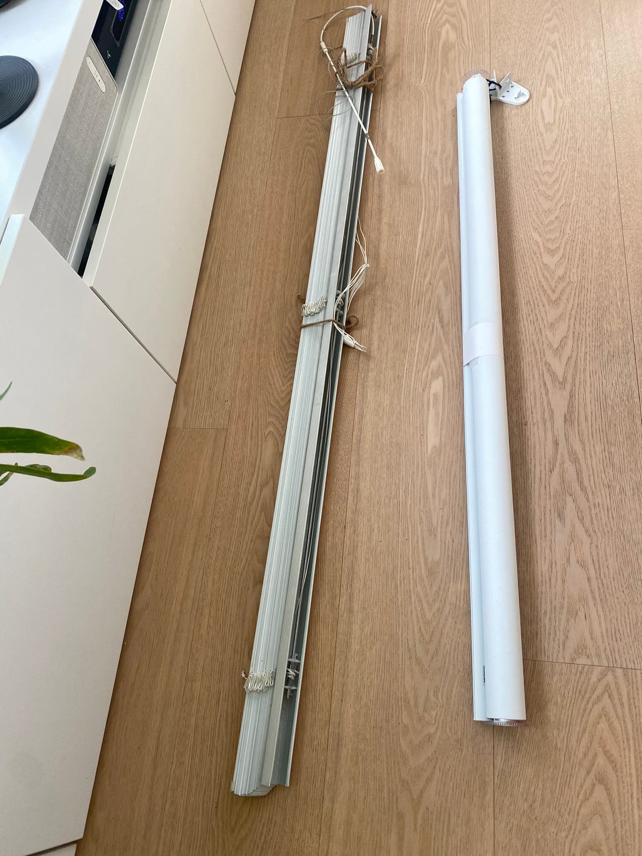 Hvit metallpersienne ca 130 cm bred | FINN-torget