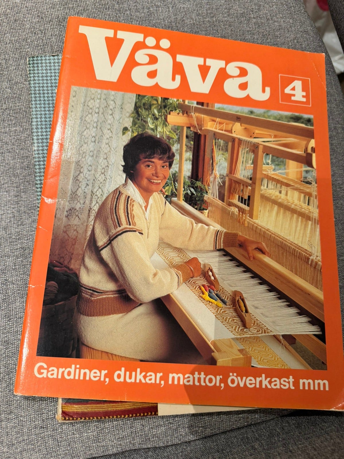 VEV - 3 bøker og hefter om vev, vev-mønstre, oppsett av vev +++ | FINN torget