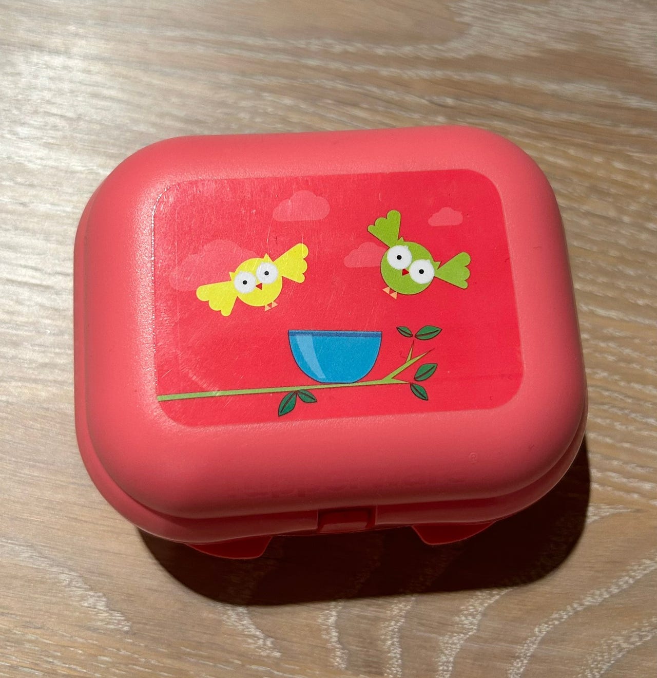 Søt liten boks fra Tupperware | FINN torget