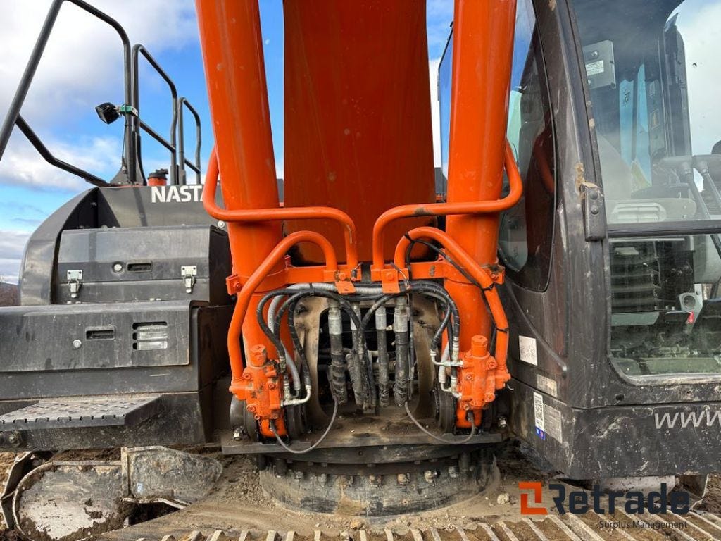 Hitachi 300 ZaXis LC | FINN.no