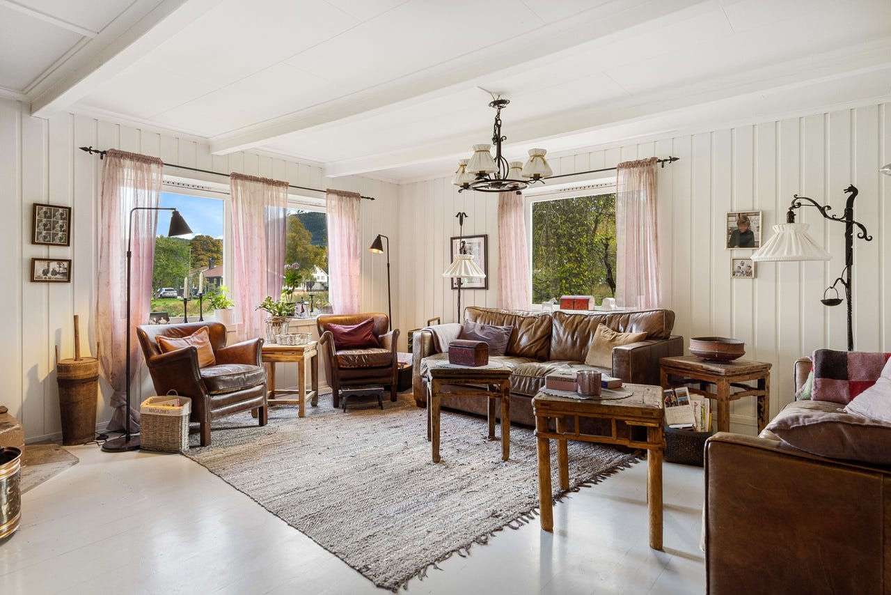 Idyllisk beliggende småbruk i Setesdal med ferdig regulert hyttefelt ...