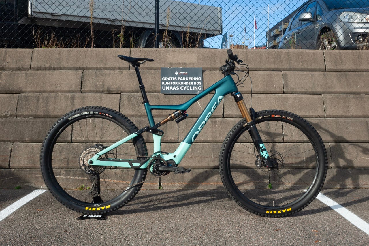 DEMOSALG Orbea Rise M10 lett fulldempet el-stisykkel | FINN-torget