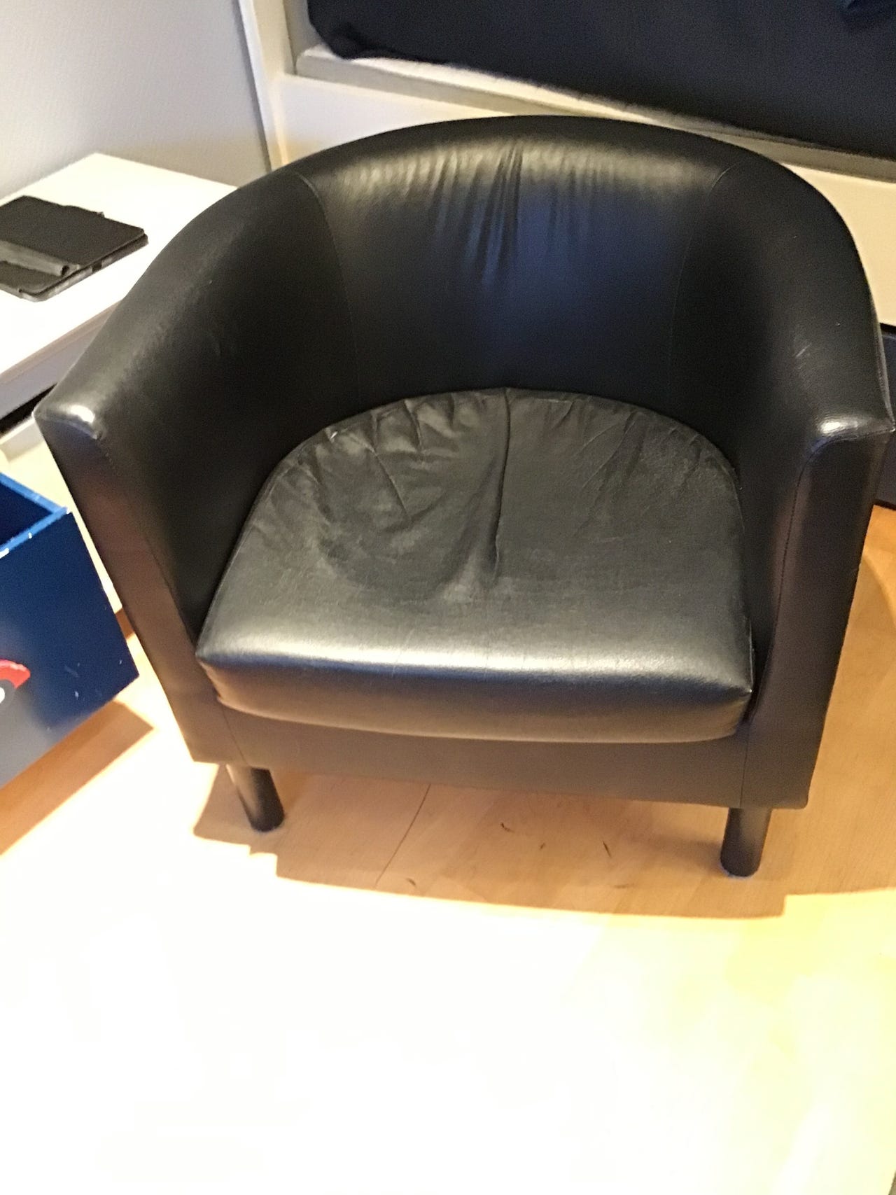 Sort stol 150 kr. | FINN torget