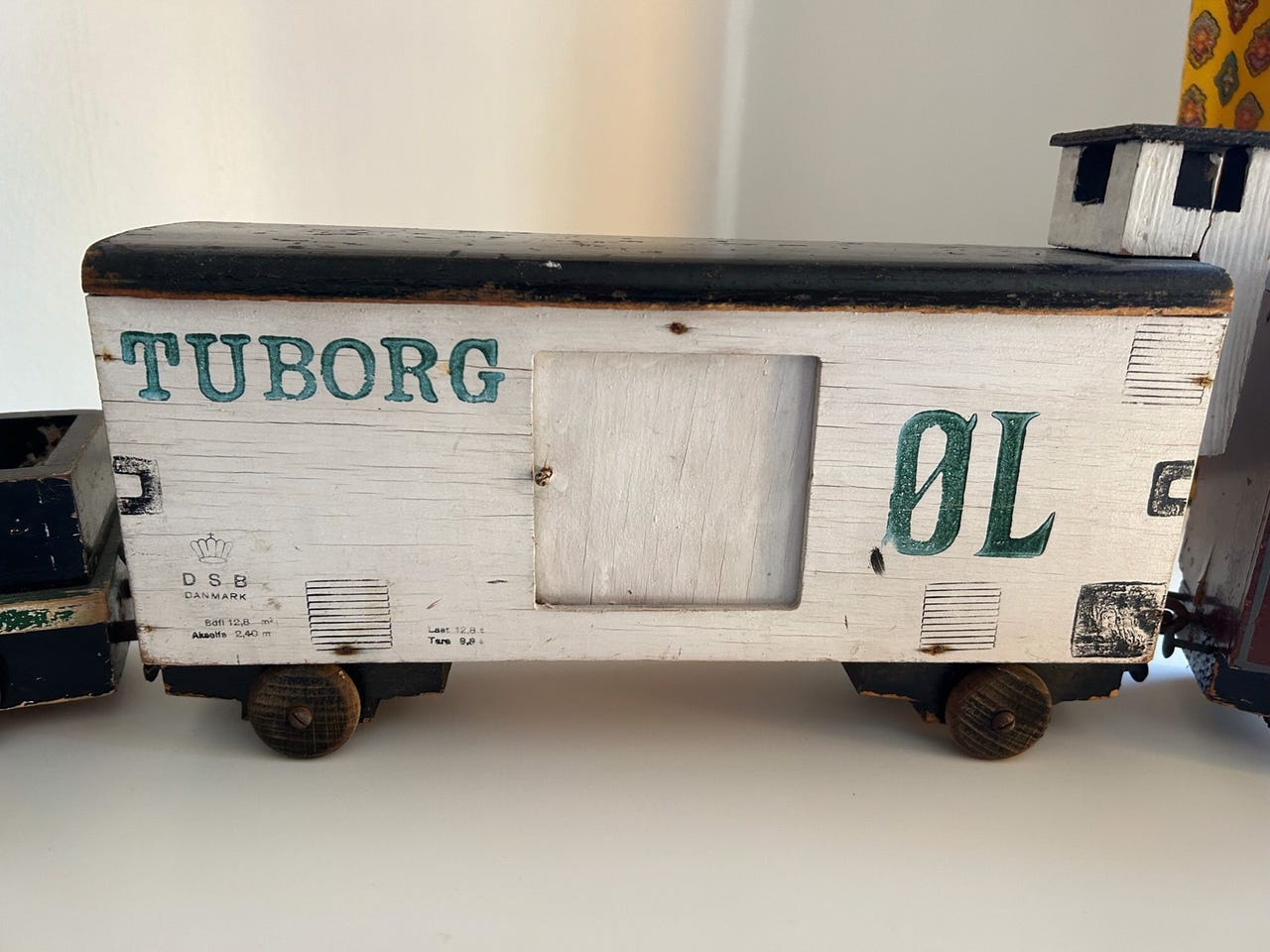 Gammelt leketog i tre | FINN-torget