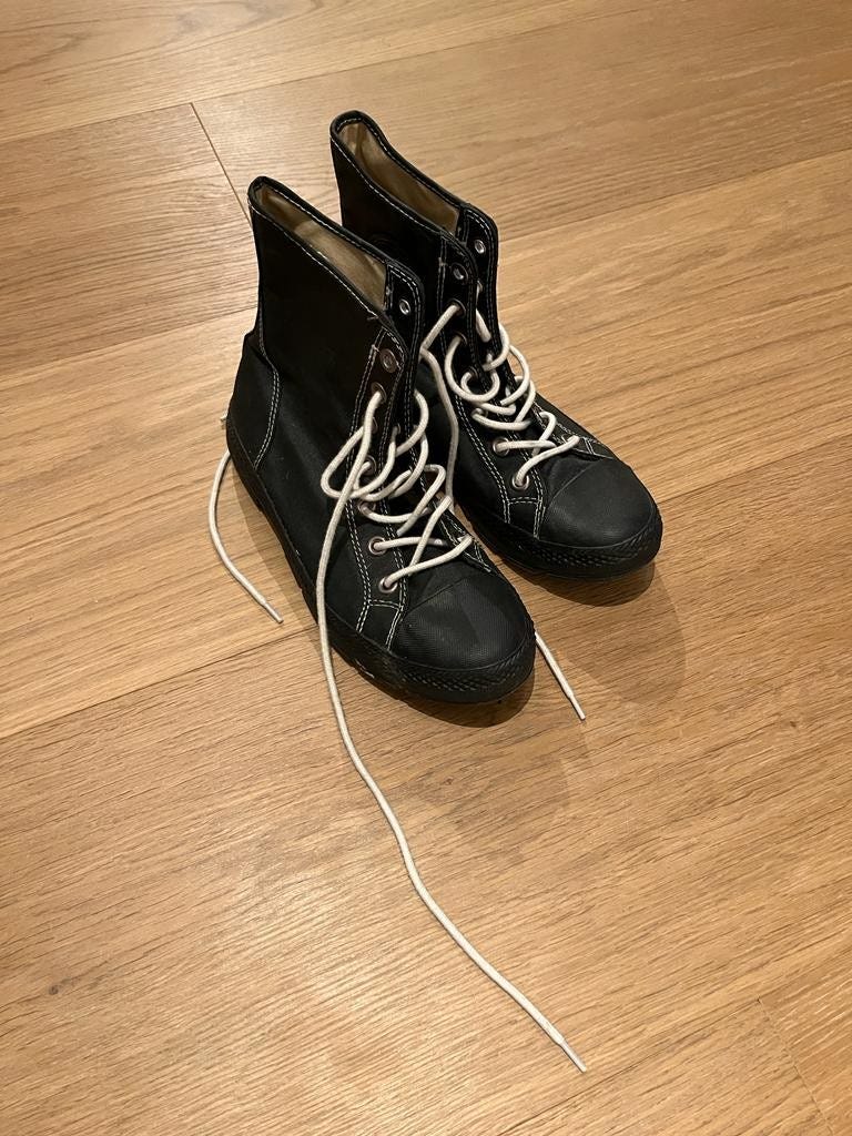 Converse sko størrelse 42, nesten ubrukt | FINN-torget