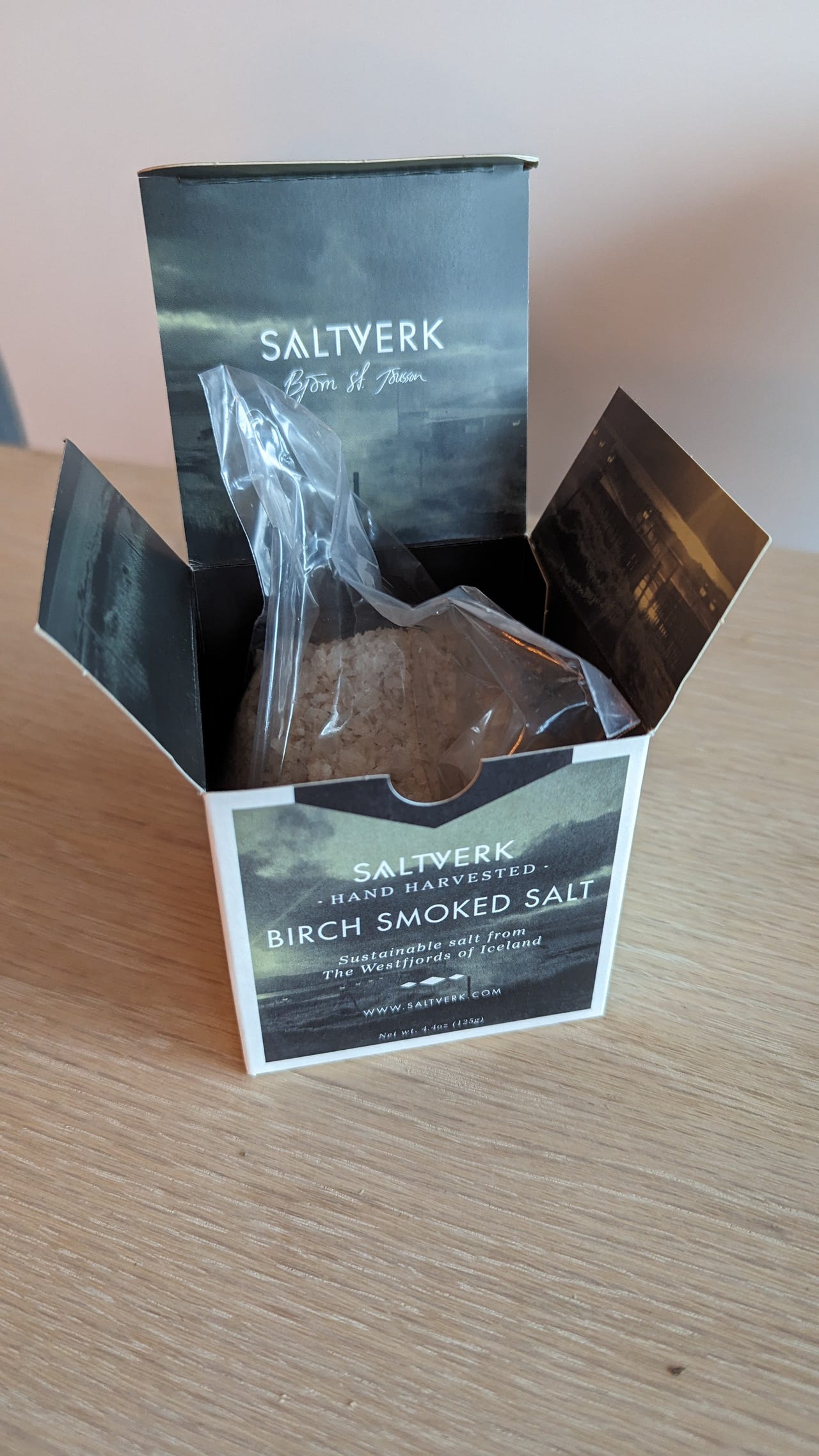 Islandsk salt: Birch Smoked Salt, The Westfjords of Iceland | FINN-torget