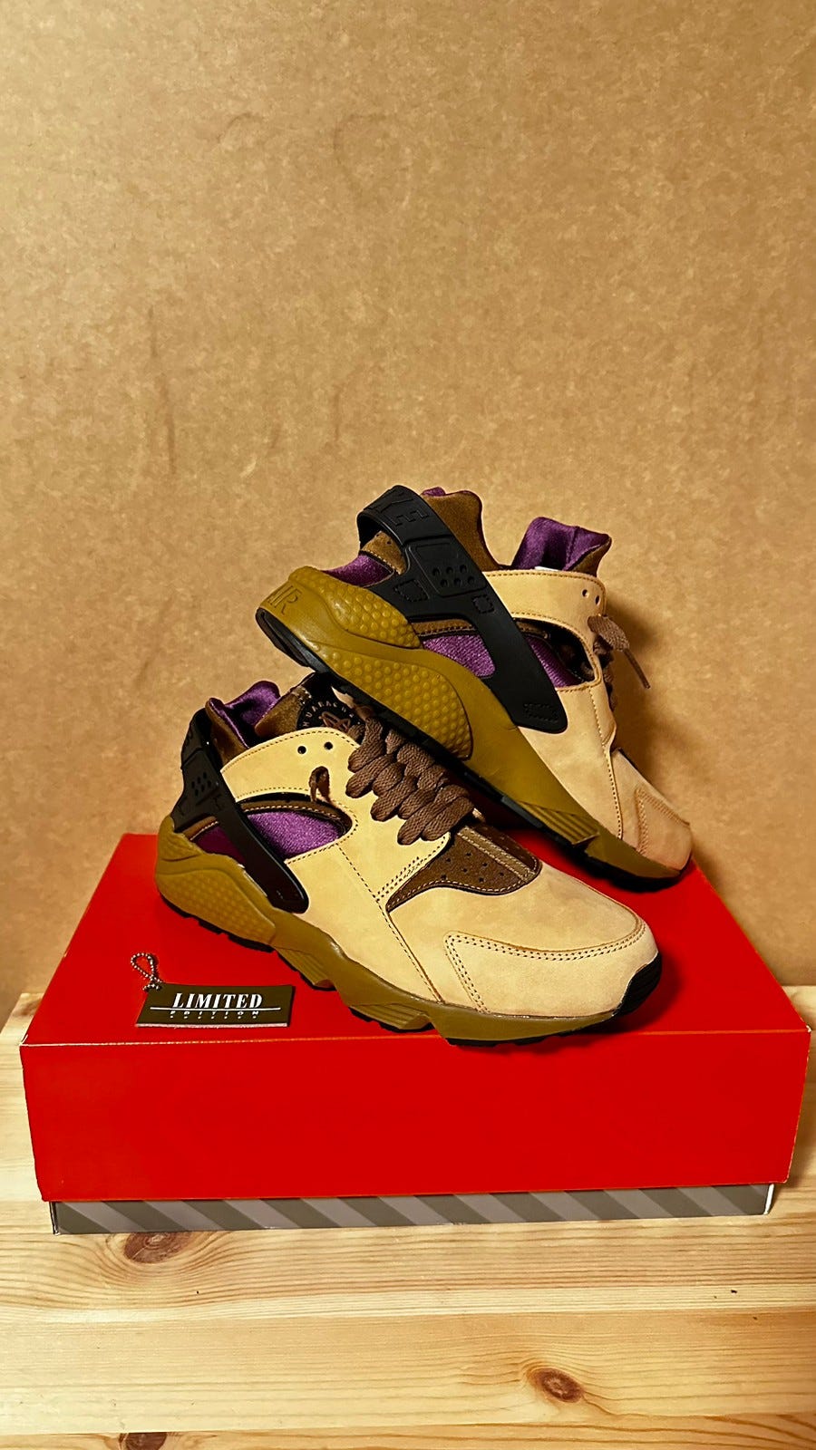 nike air huarache (limited edition) EUR 42.5 | FINN-torget