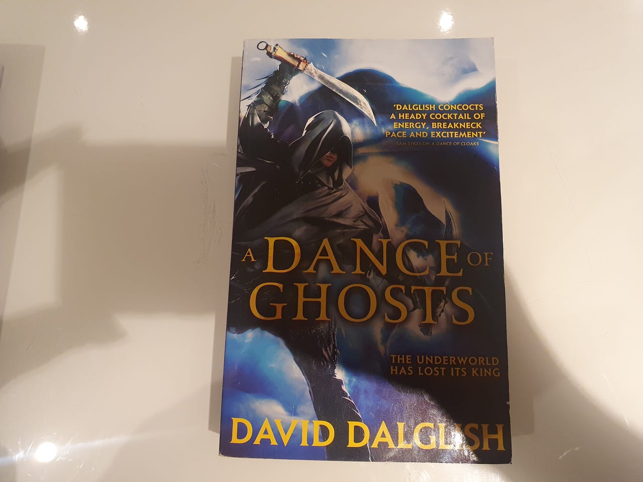 A dance of ghosts. David Dalglish | FINN-torget