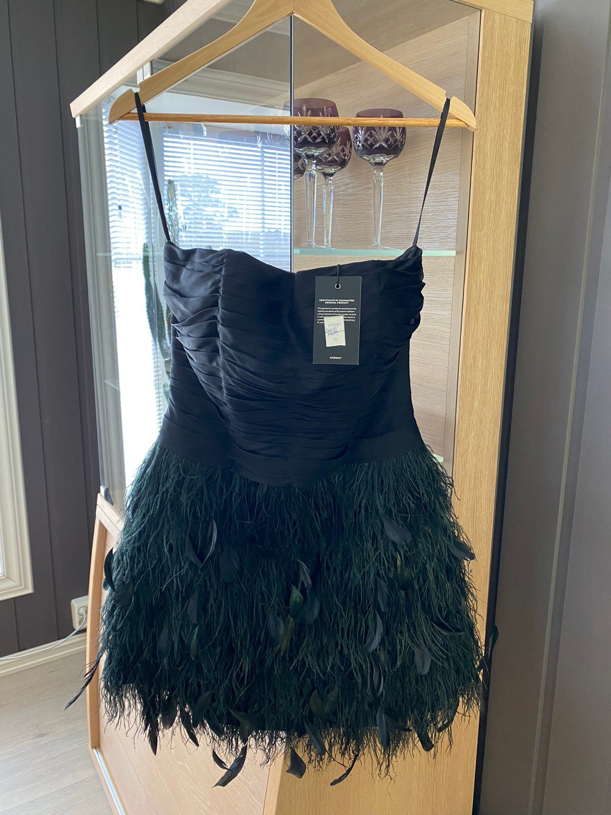 Unik ny Haust kjole - langt under halv pris! NEDSATT PRIS! | FINN torget